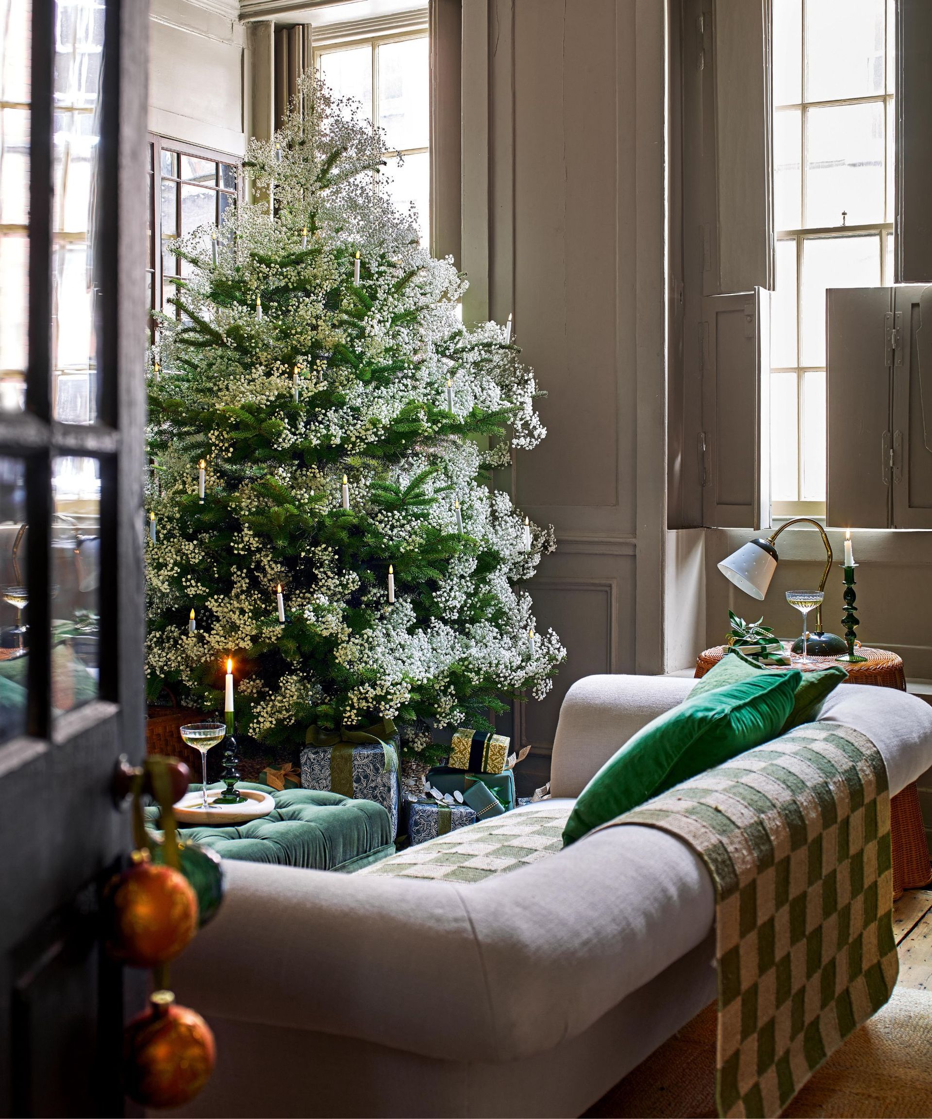 Expensive-looking Christmas tree ornament trends | Homes and Gardens