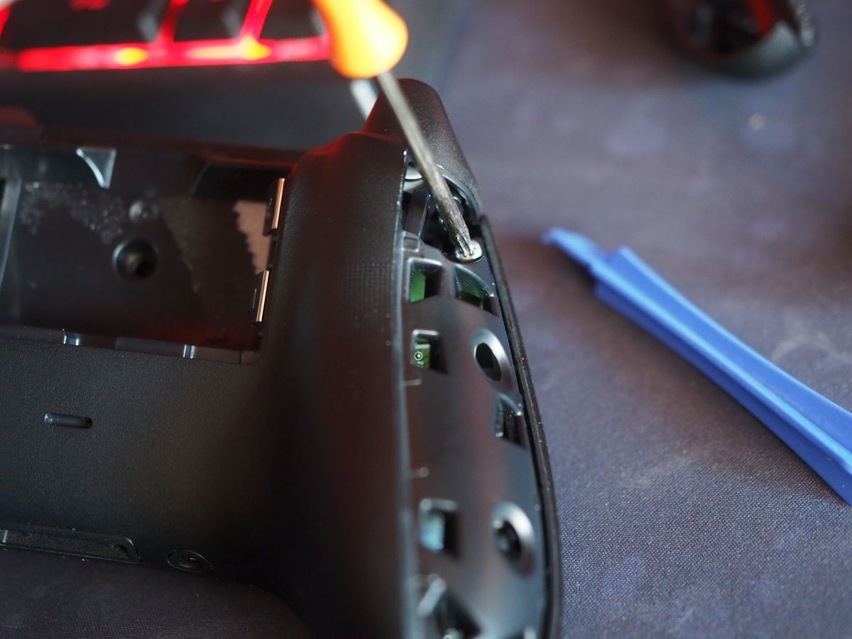 ExtremeRate Xbox Controller Shell review: Add some flair to your Xbox ...