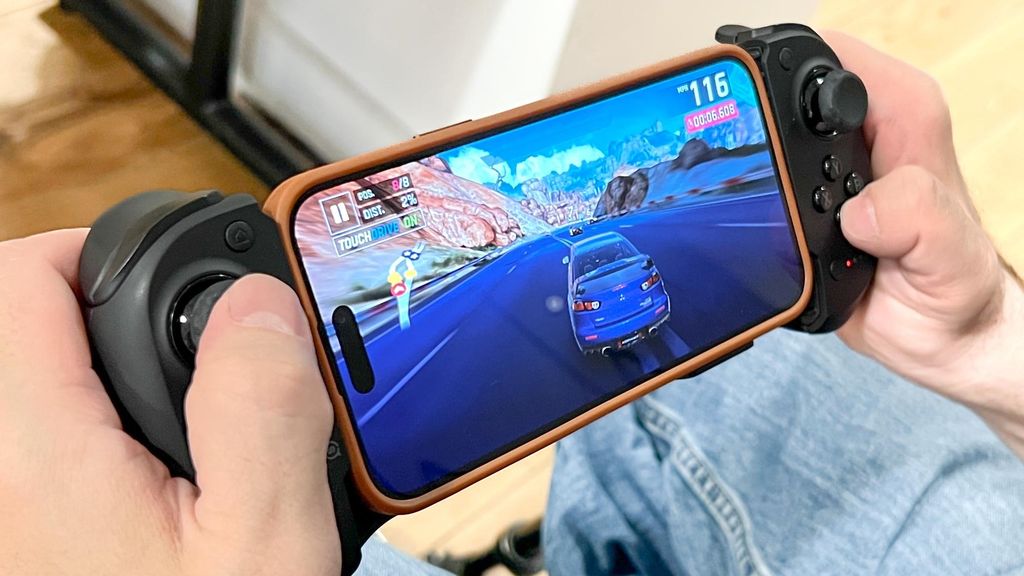 The Scuf Nomad mobile controller crushes the Backbone One — here's why ...