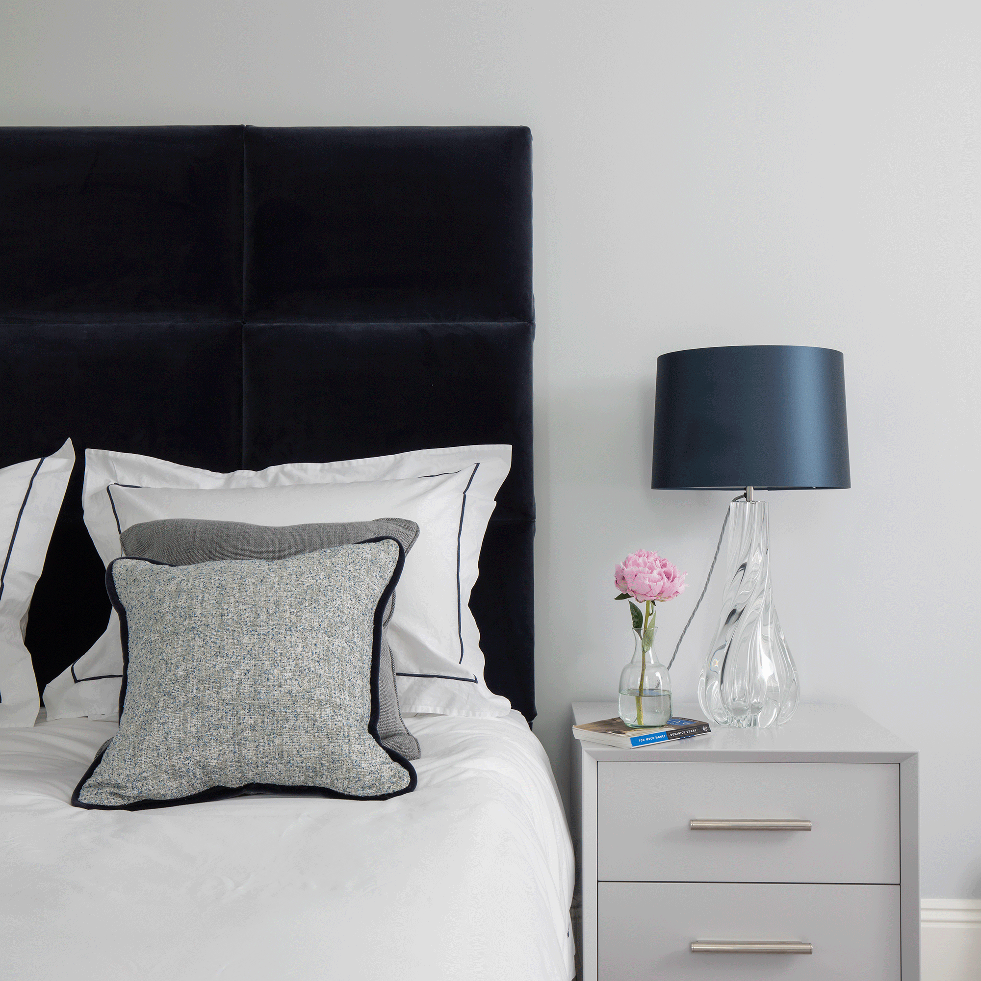 Take a tour around this striking Medieval Country House in West Sussex ...