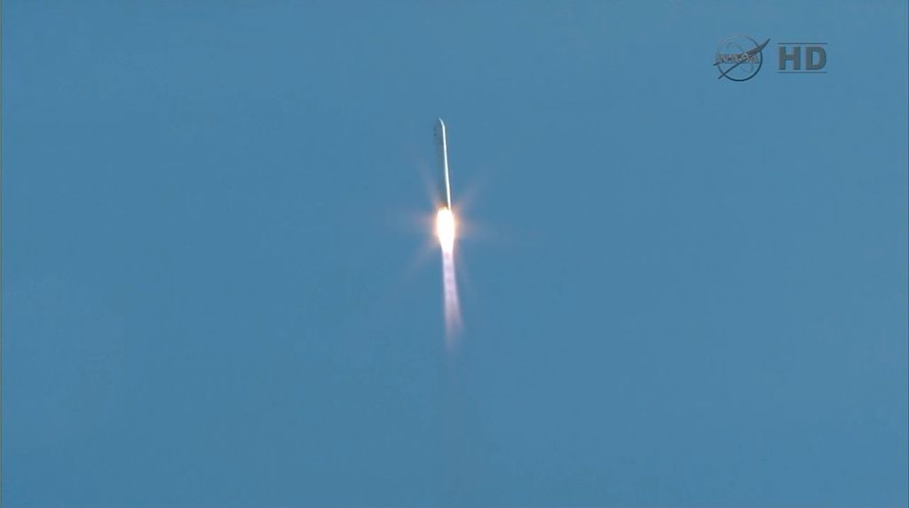 Launch Photos: Orbital Sciences' 1st Cygnus Cargo Mission Blasts Off ...