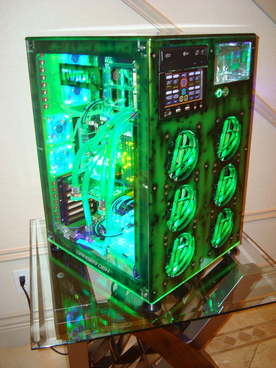 Part 1: 20 Crazy And Unique Case Mods | Tom's Hardware