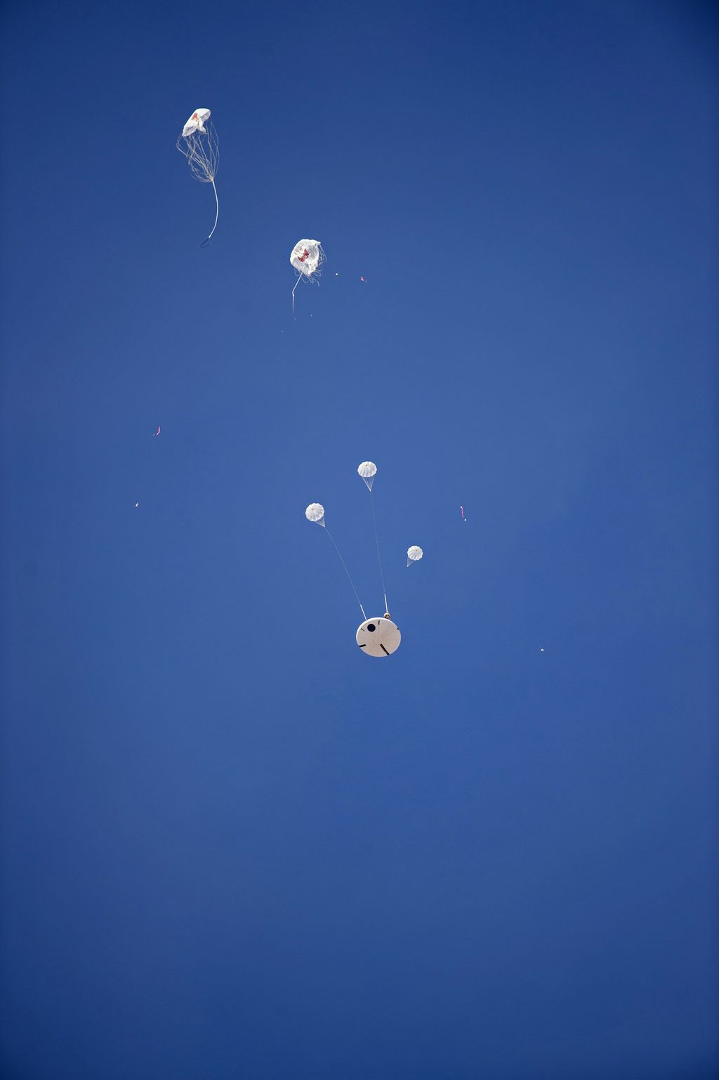 NASA's Orion Space Capsule Prototype Aces Parachute Drop Test | Space