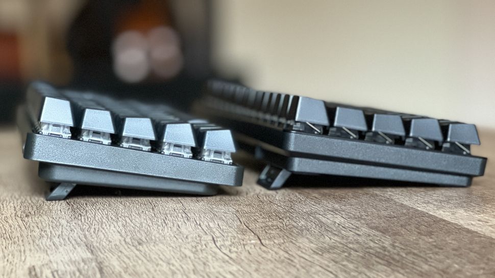 SteelSeries Apex Pro Mini vs Razer Huntsman Mini Analog - which should ...