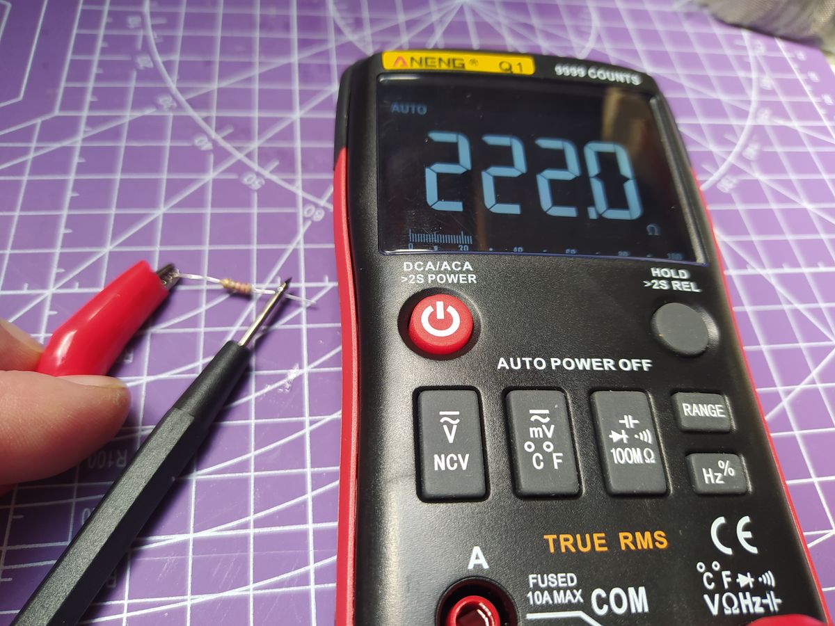 How To Use a Multimeter to Measure Voltage, Current and More | Tom's ...