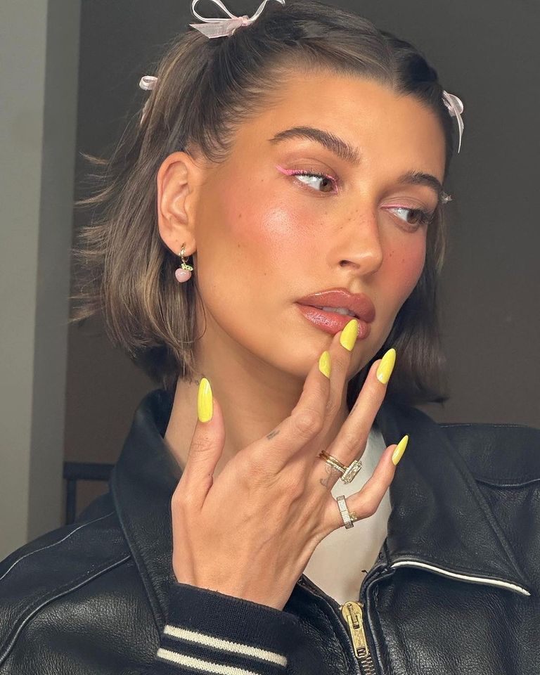 10 Butter-Yellow Nail Ideas We're Trying Next | Who What Wear