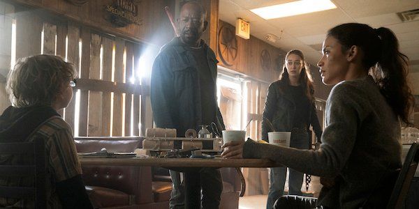 Fear The Walking Dead Has Us Questioning A New Character's Motives In ...
