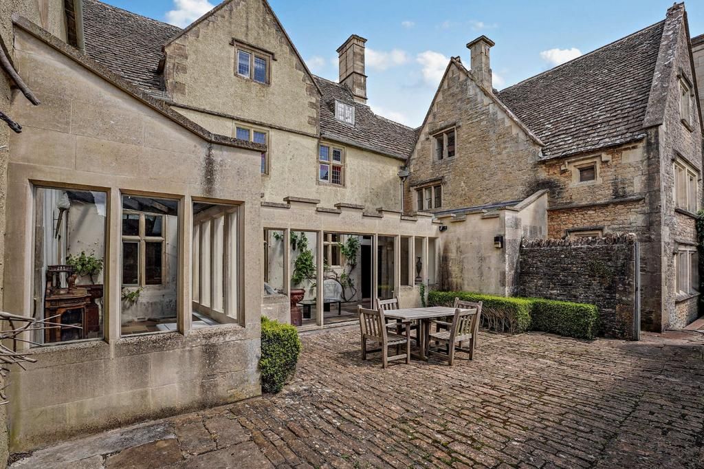 'The perfect English country retreat from the modern world', with ...