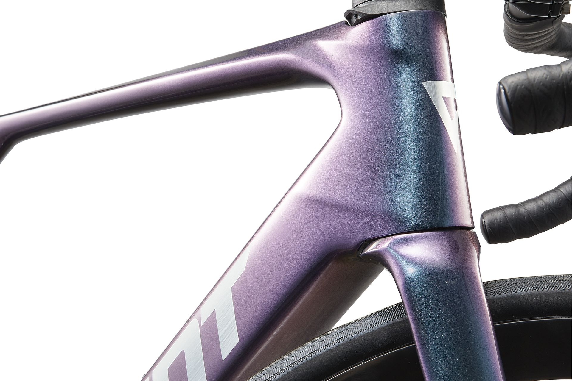 Giant's new Defy and Avail e-bikes pioneer a rear-hub motor and ...
