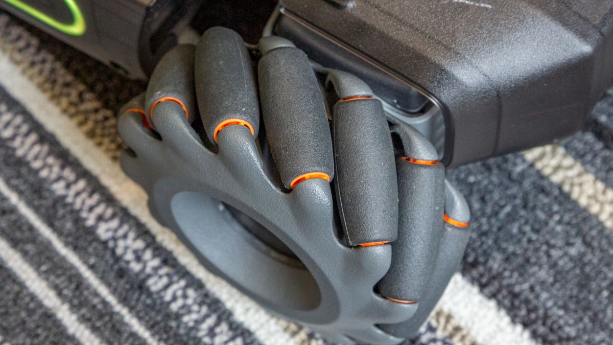 DJI RoboMaster S1 Review: The High-End STEM Robot - Tom's Hardware ...