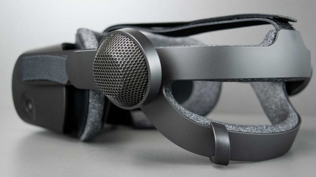 HP Reverb G2 Review: Amazing Clarity, Disappointing Tracking | Tom's ...