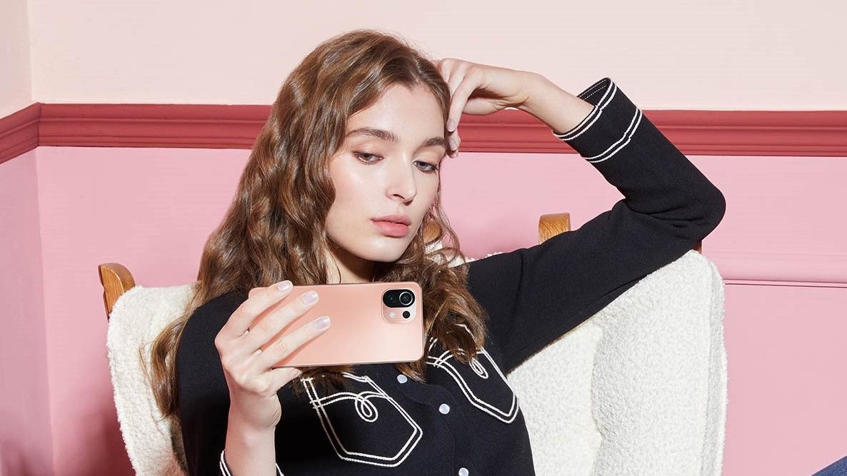 Xiaomi Mi 11 Lite launched in India – thinnest and lightest phone of ...