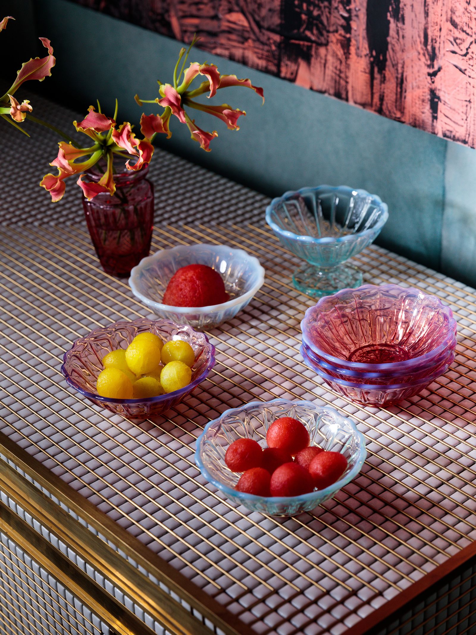 More Guests Than Matching Dinnerware? Here's What to do | Livingetc