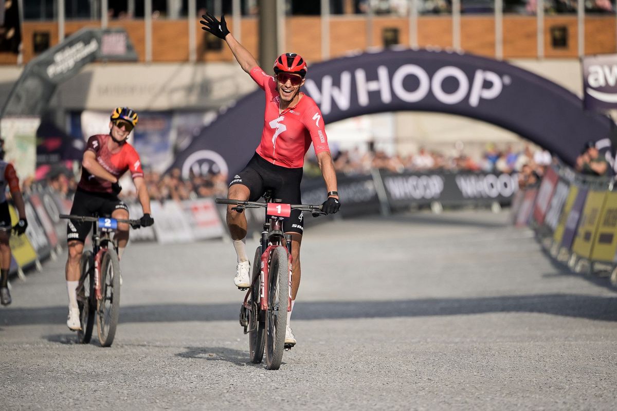 Puck Pieterse and Christopher Blevins continue short track winning ...