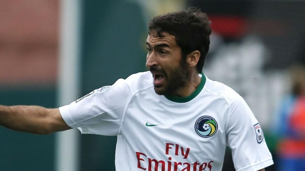 Cosmos coach pays tribute to 'ambassador' Raul | FourFourTwo