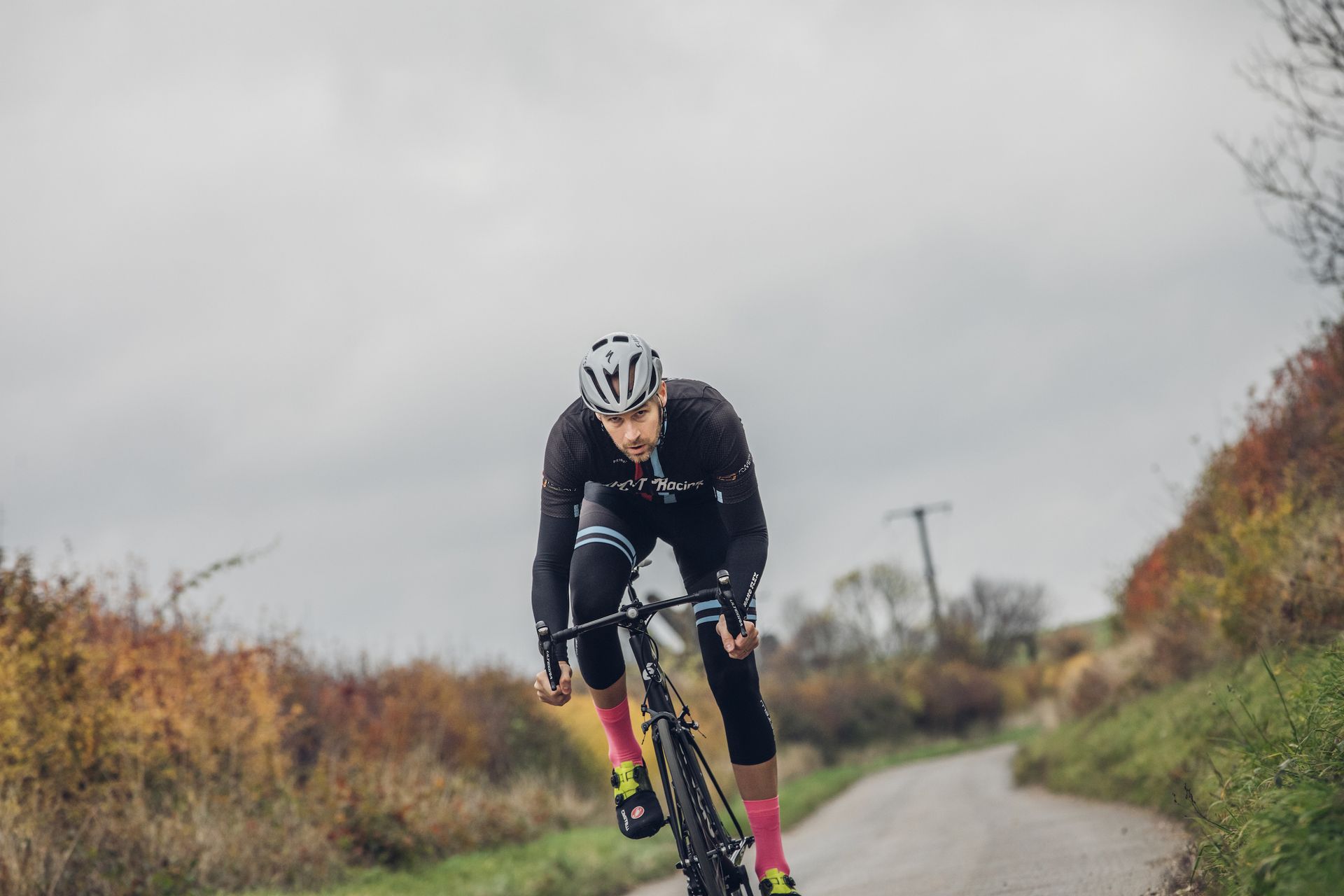 Nine moments everyone faces on a windy ride | Cycling Weekly