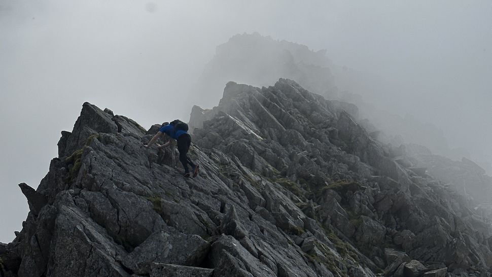 What are approach shoes? Our guide to this specialized shoe | Advnture