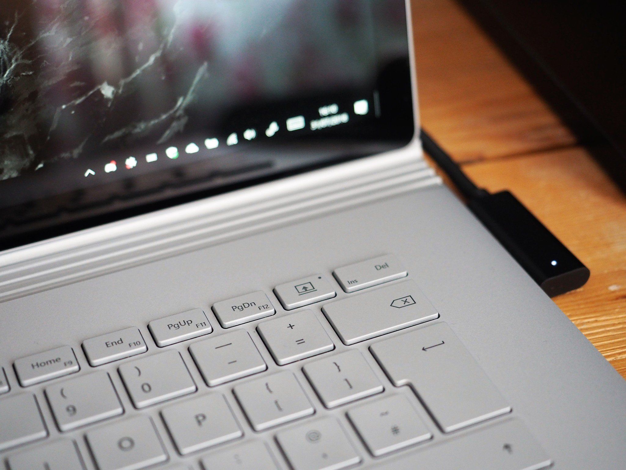 How to fix Surface Book 2 base docking problems | Windows Central