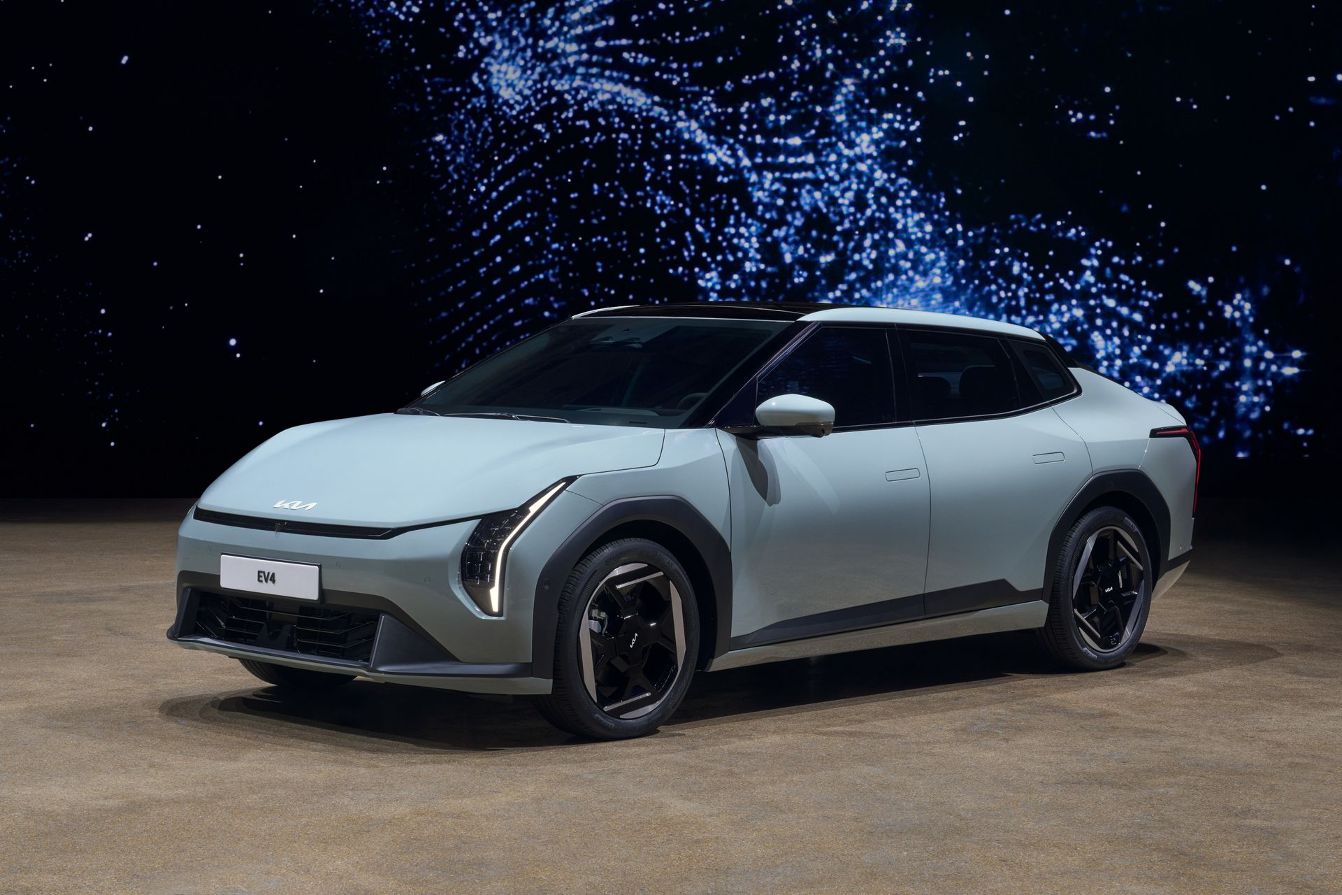 A cavalcade of Kias is announced as the South Korean manufacturer ...