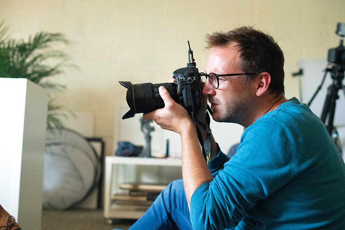 Home photography ideas: Atmospheric rays of light using a fog machine ...
