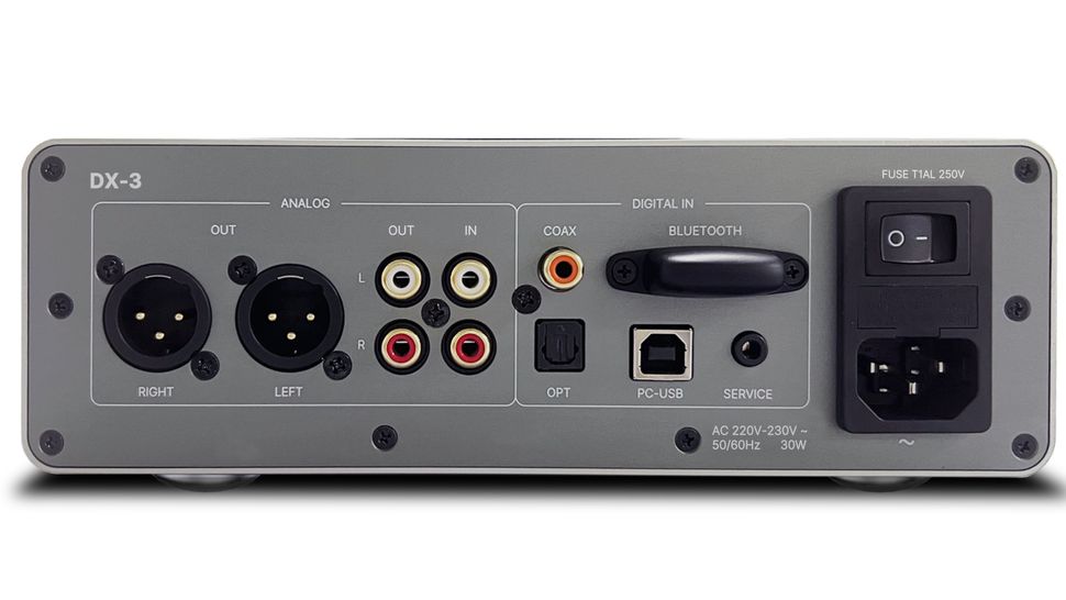 Rotel's do-it-all DAC/headphone amp wants to be your "ultimate desktop ...