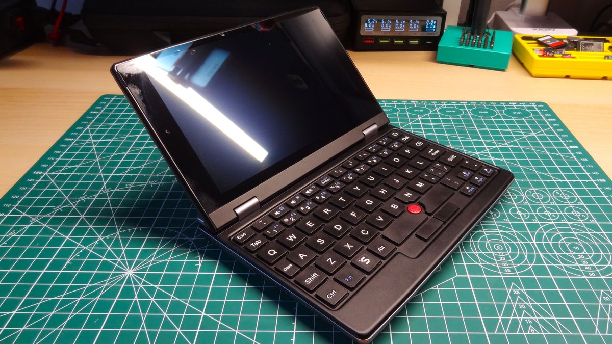 Sipeed Lichee Console 4A Review: Tiny RISC-V Laptop Has a Pointing ...