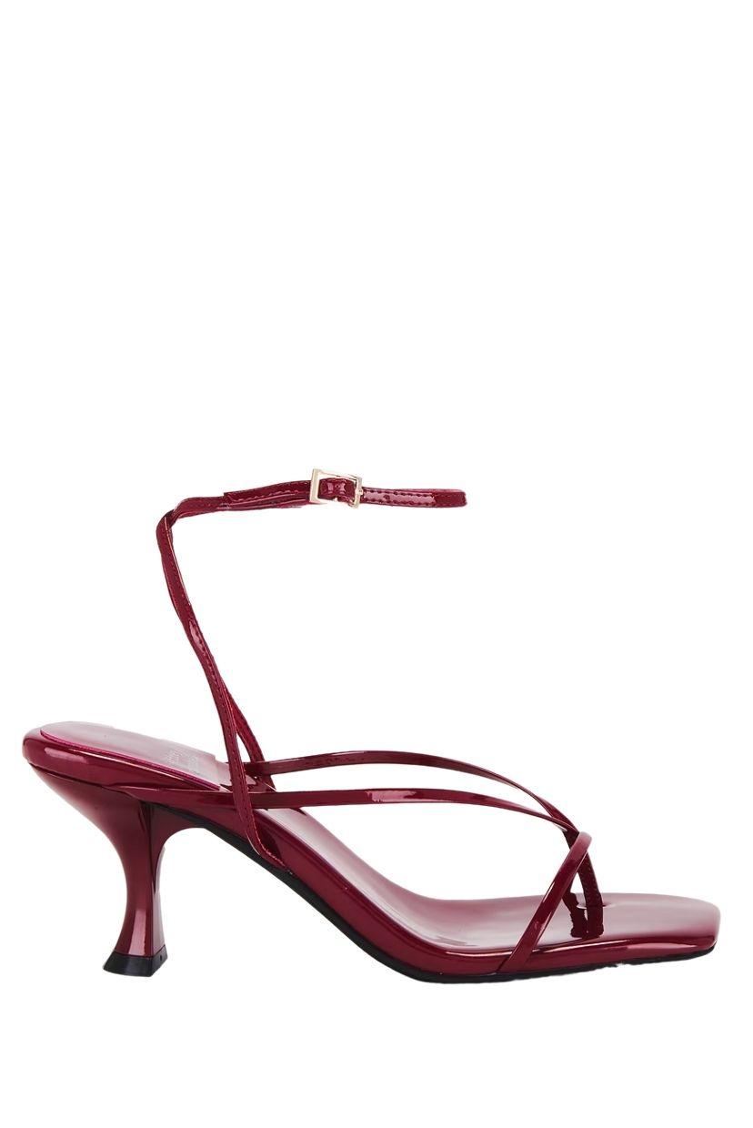 Embrace 2025’s Cherry Red Color Trend With These Delectable Accessories ...
