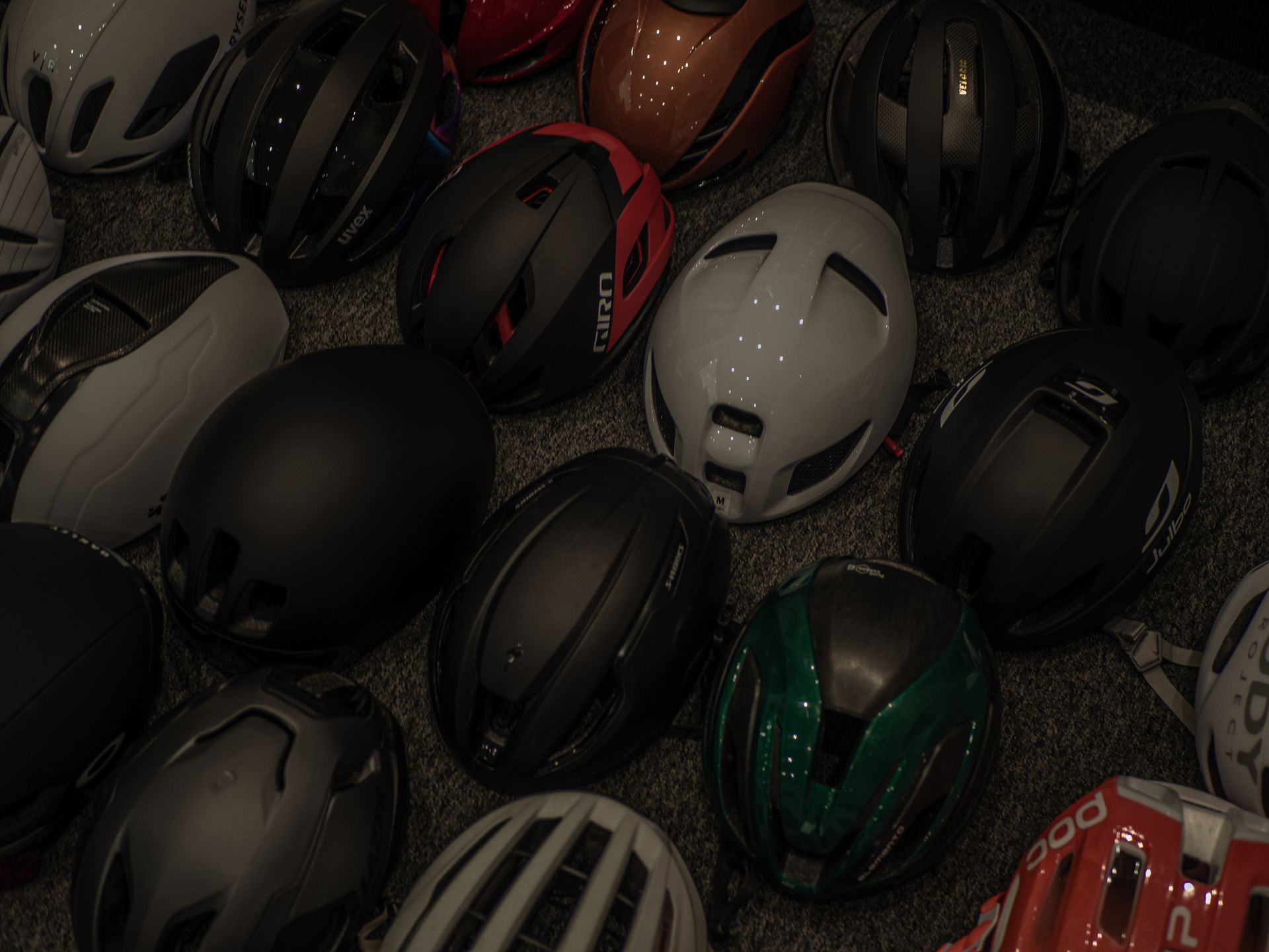 We took 23 aero bike helmets to the wind tunnel, here are the results ...