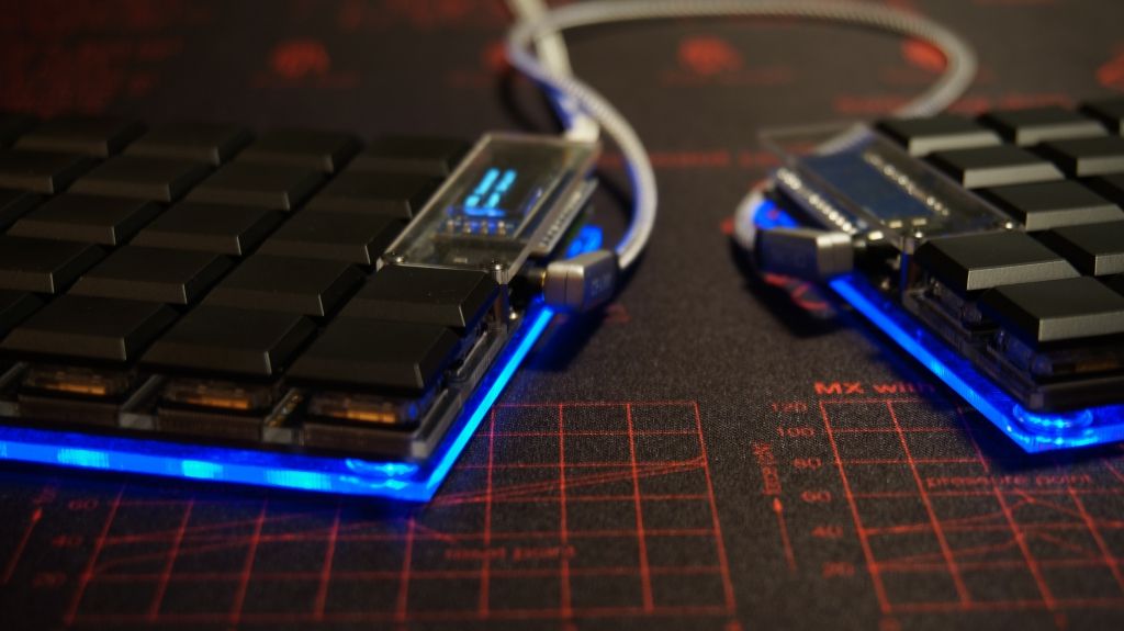 The Helix Ortholinear Keyboard Kit: Open Source DNA | Tom's Hardware