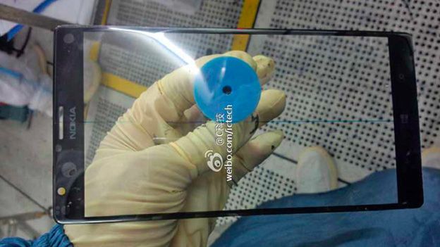 Is this the biggest Nokia Lumia screen yet? Let's put it to the panel ...