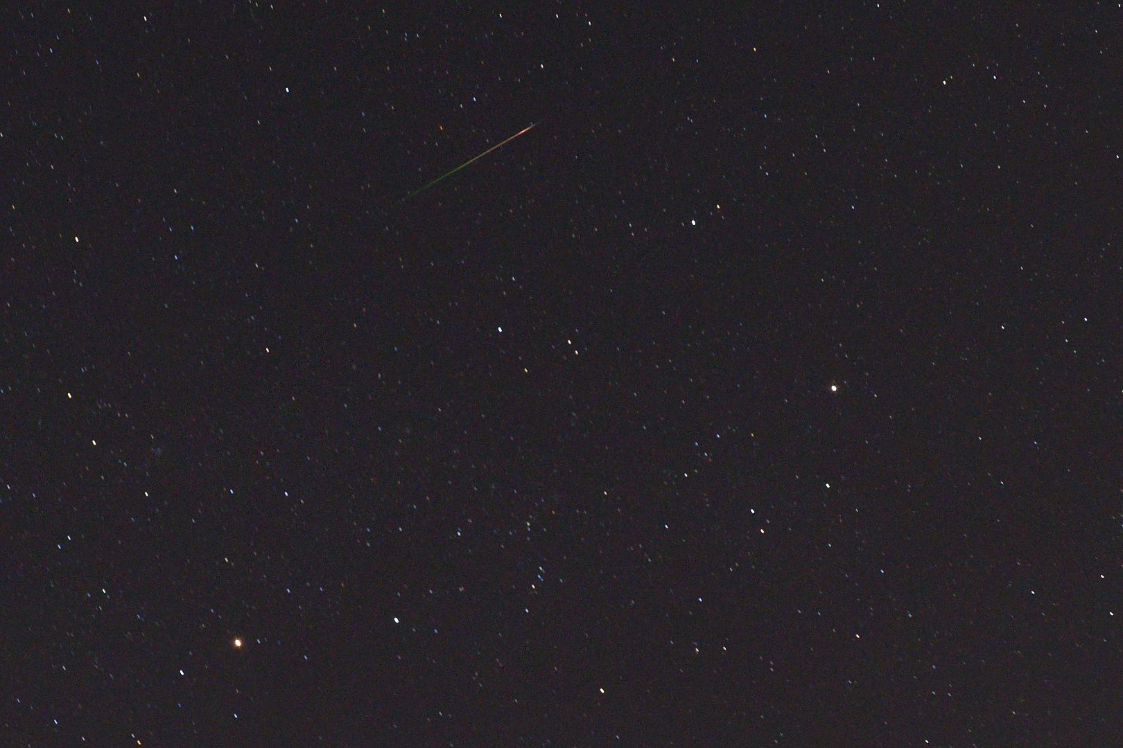 The 2022 Orionid meteor shower put on a show around the world (photos ...