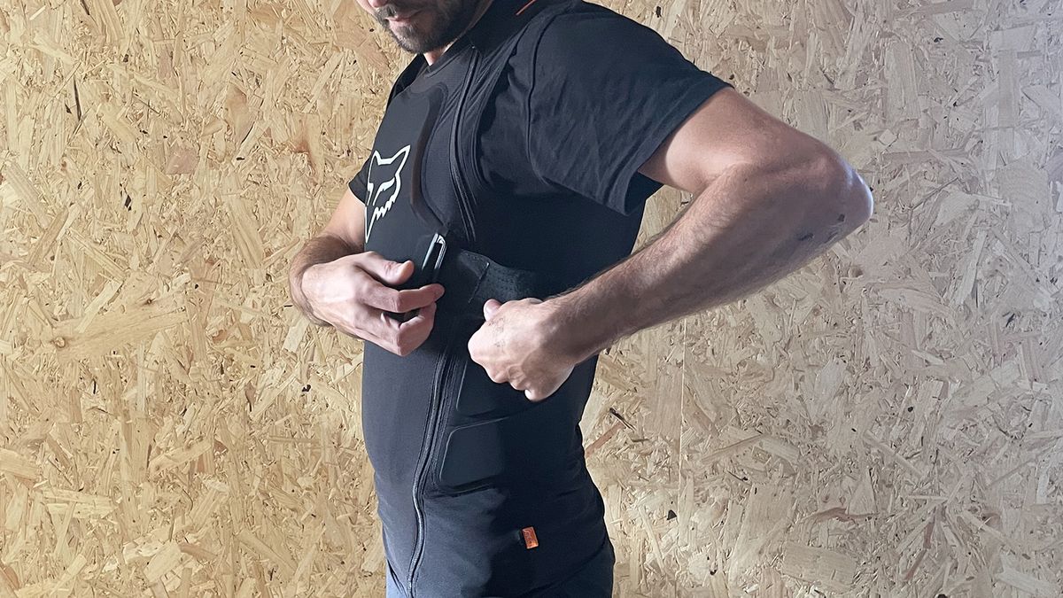 Fox Racing Baseframe Pro D30 review | Bike Perfect