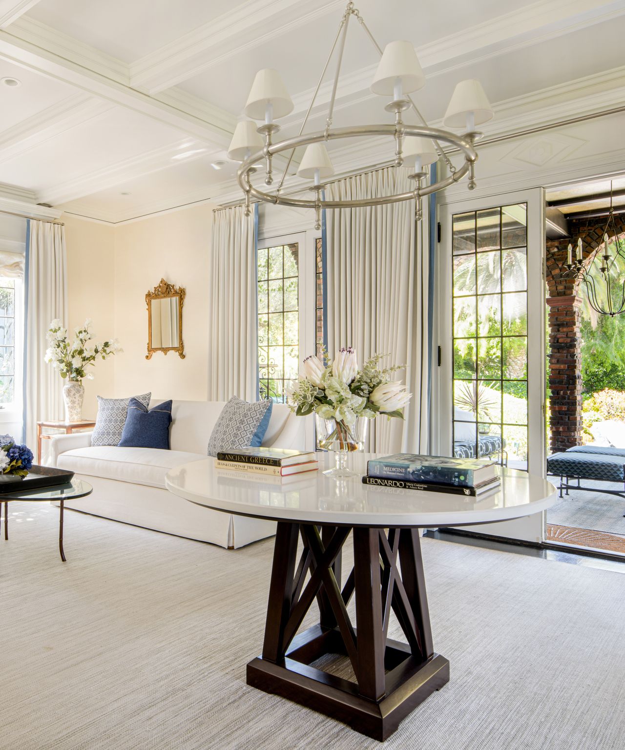 Explore the La La Land house used in the award-winning film | Homes and ...