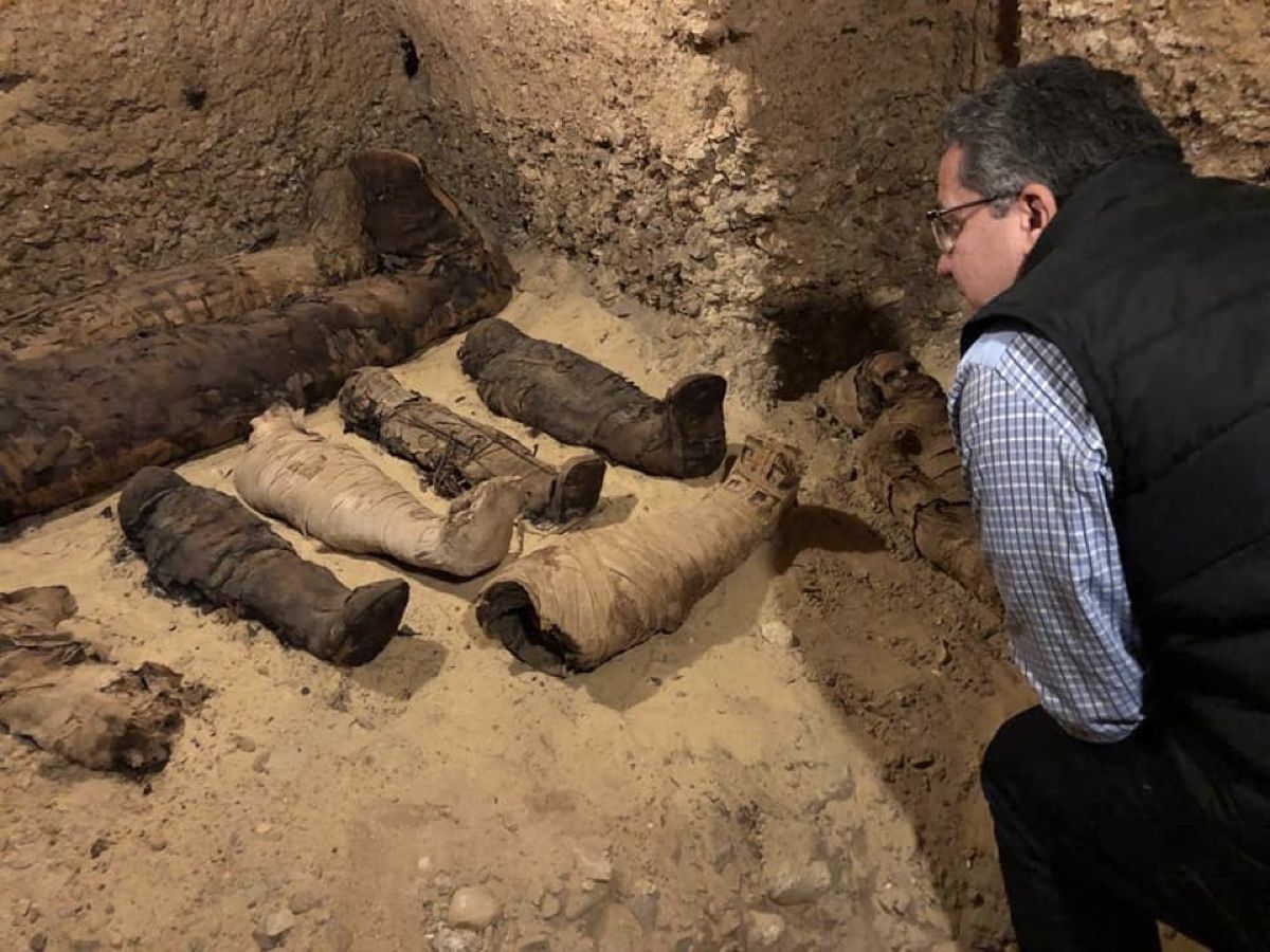 Maze of Tombs in Egypt Holds Many Mummies Dating Back 2,300 Years ...