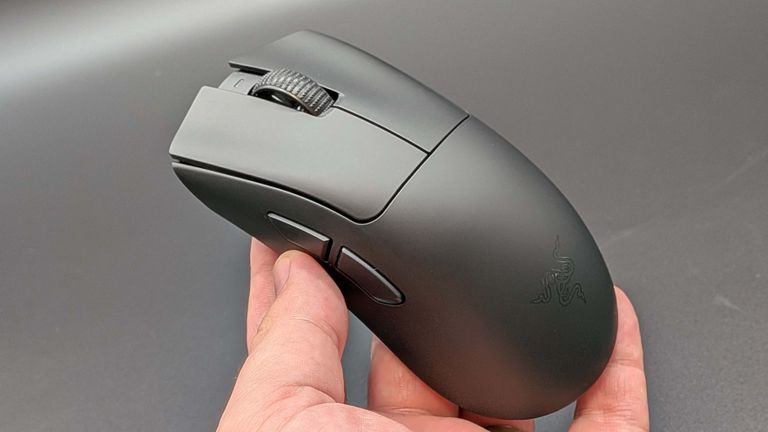 Razer DeathAdder V4 Pro review | PC Gamer