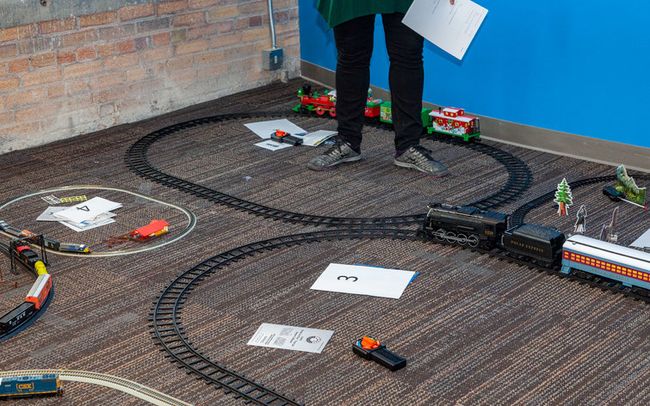 Best electric train sets | chosen by experts | Top Ten Reviews