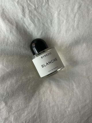 Why Byredo Blanche Is the Ultimate Clean-Girl Perfume | Who What Wear