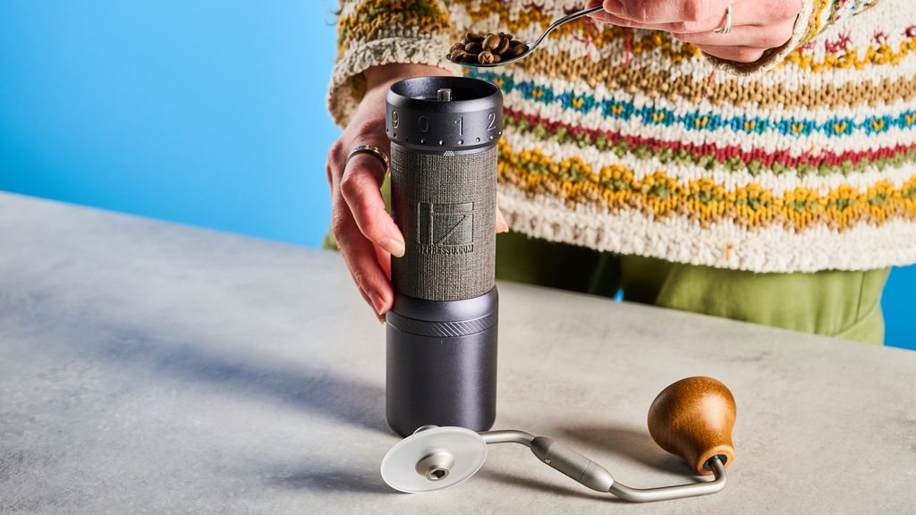 1ZPresso J-Ultra review: The only hand grinder worth its price | Tom's ...