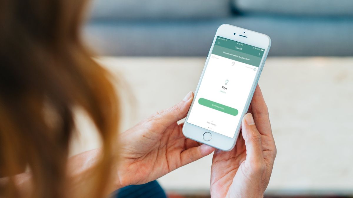Apple AirTag vs TrackR Pixel: Which should you buy? | iMore