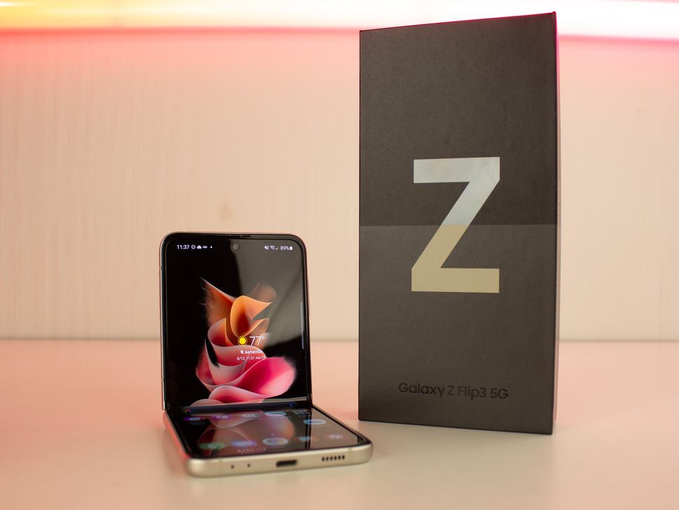 Samsung Galaxy Z Flip 3 review: Peak foldable chic | Android Central