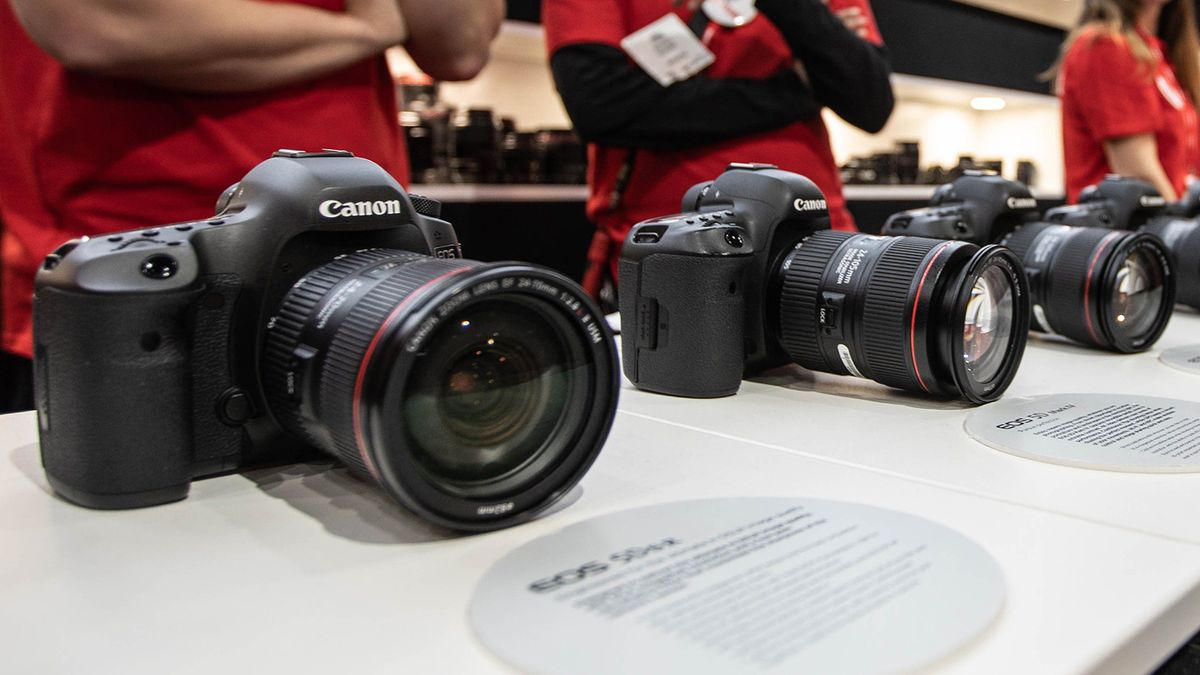 Canon EOS R5 will make its public debut at The Photography Show in ...