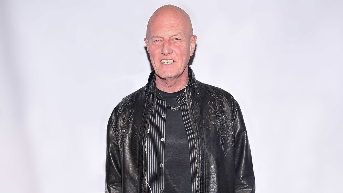 Slade’s AC/DC departure was ‘kick in the balls’ | Louder