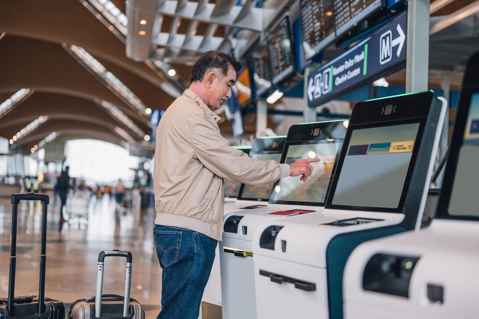 Clear vs TSA PreCheck vs Global Entry: What's Worth Your Money? | Kiplinger