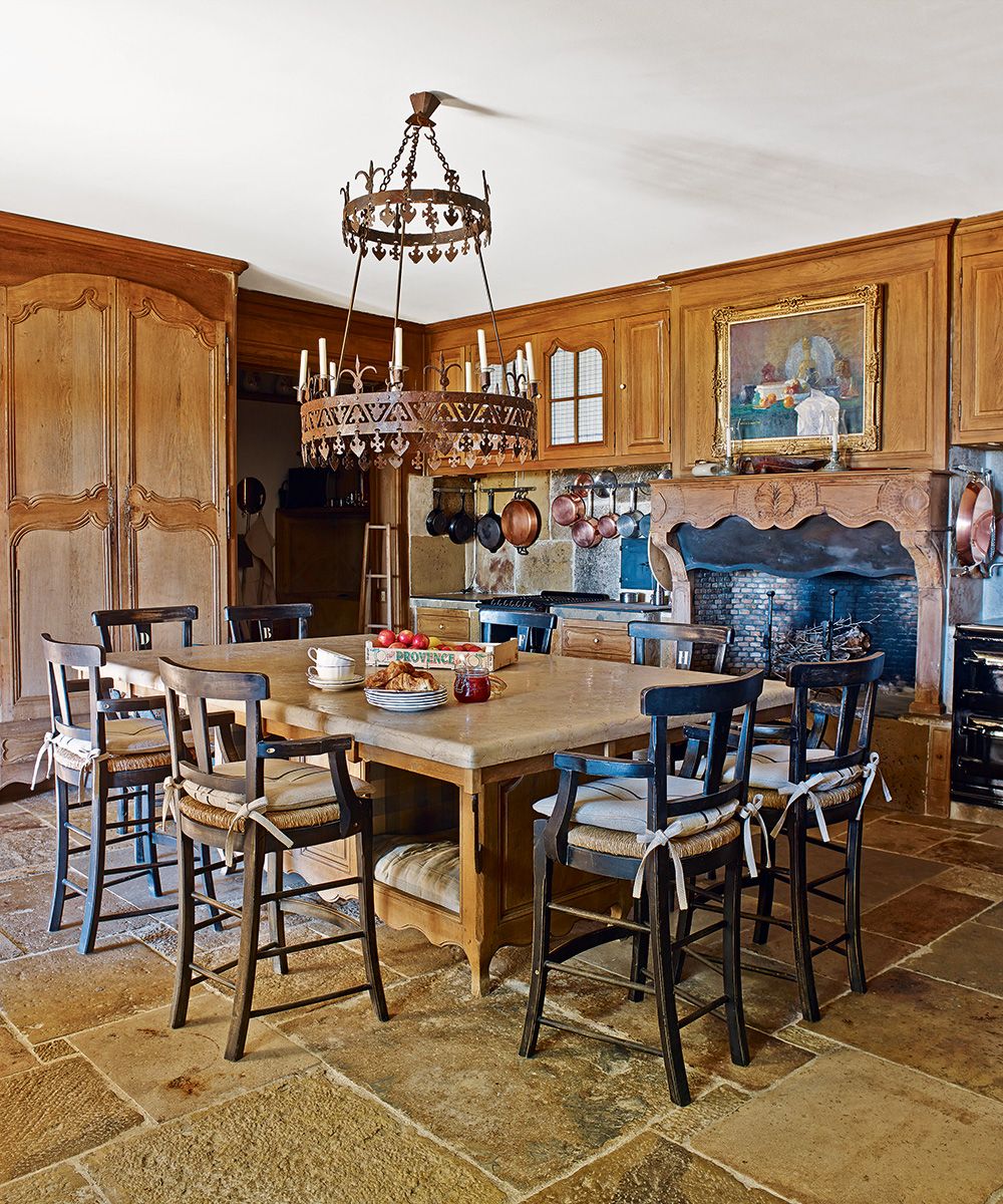 A Provençal villa in Aix-en-Provence –Homes & Gardens | Homes and Gardens