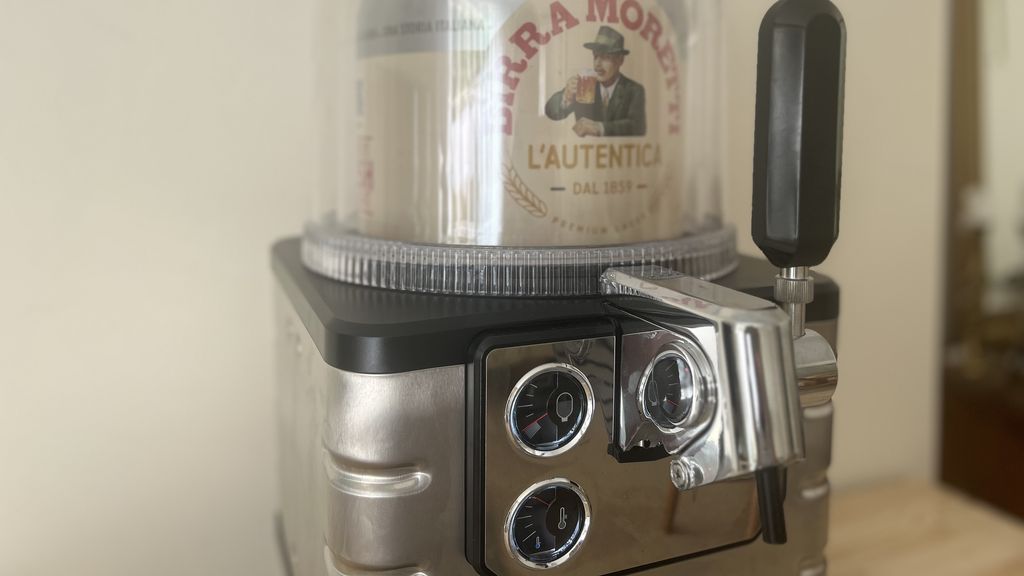 Philips PerfectDraft vs Beerwulf Blade: the battle of the beer keg ...