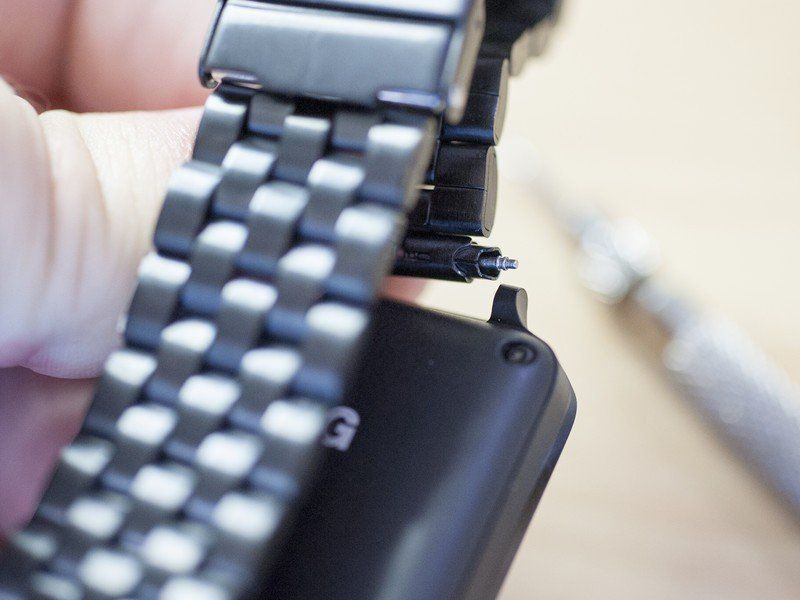 How to change the strap on your Android Wear watch | Android Central