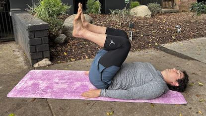 How to do a crunch | Fit&Well