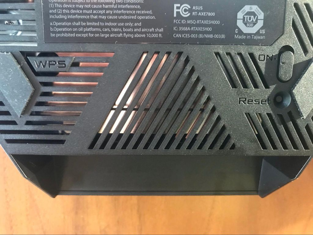 Asus RT-AXE7800 WiFi 6E Router Review: Slow Speeds, High Price | Tom's ...