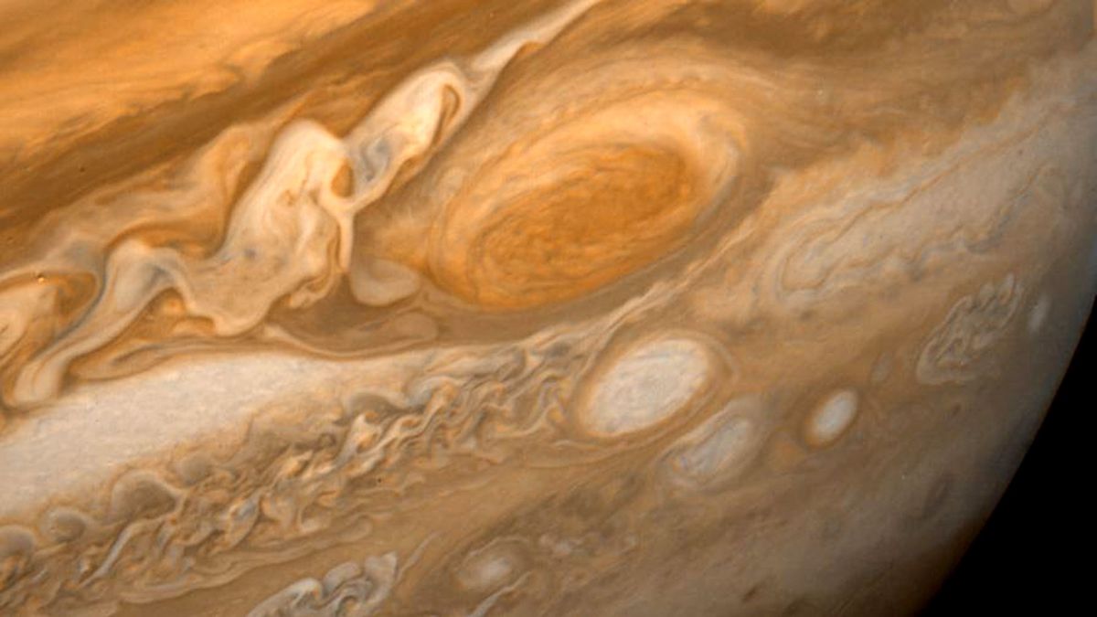 10 Interesting Places in the Solar System We'd Like to Visit | Live Science