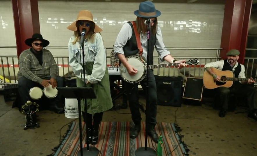 Watch Christina Aguilera and Jimmy Fallon Busk in the NYC Subway ...